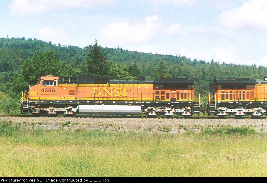 BNSF 4386